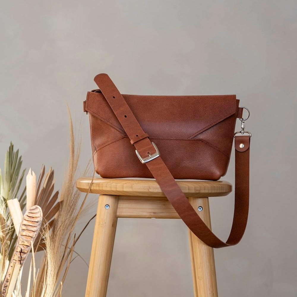 Kami Shoulder Bag - Japanese Leather Bag | AMASOUK